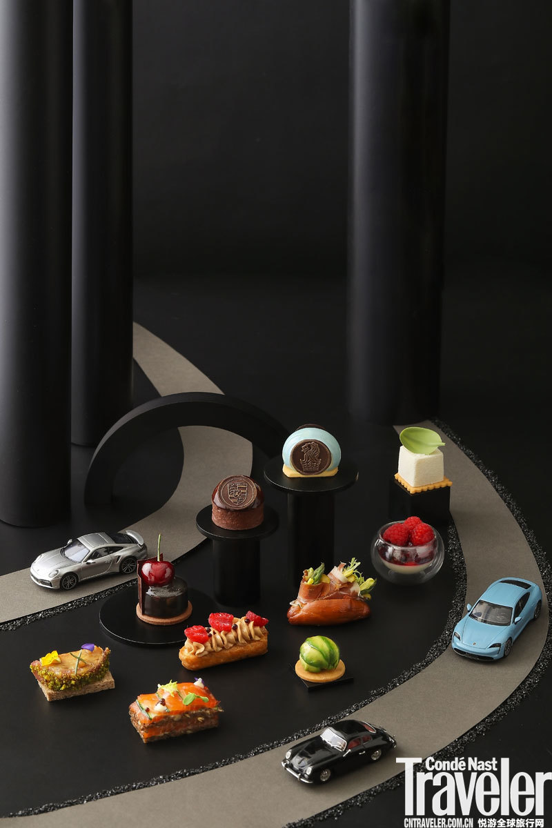 “电驰 神往”主题下午茶 北京丽思卡尔顿酒店携手保时捷臻呈跨界下午茶_资讯频道_悦游全球旅行网