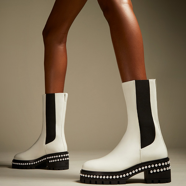 演绎·探索·焕新 STUART WEITZMAN发布2023早春系列